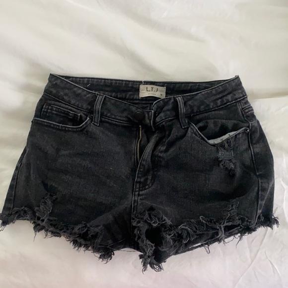 L.T.J | Shorts | Ltj Letter To Juliet Black Jean Shorts | Poshmark
